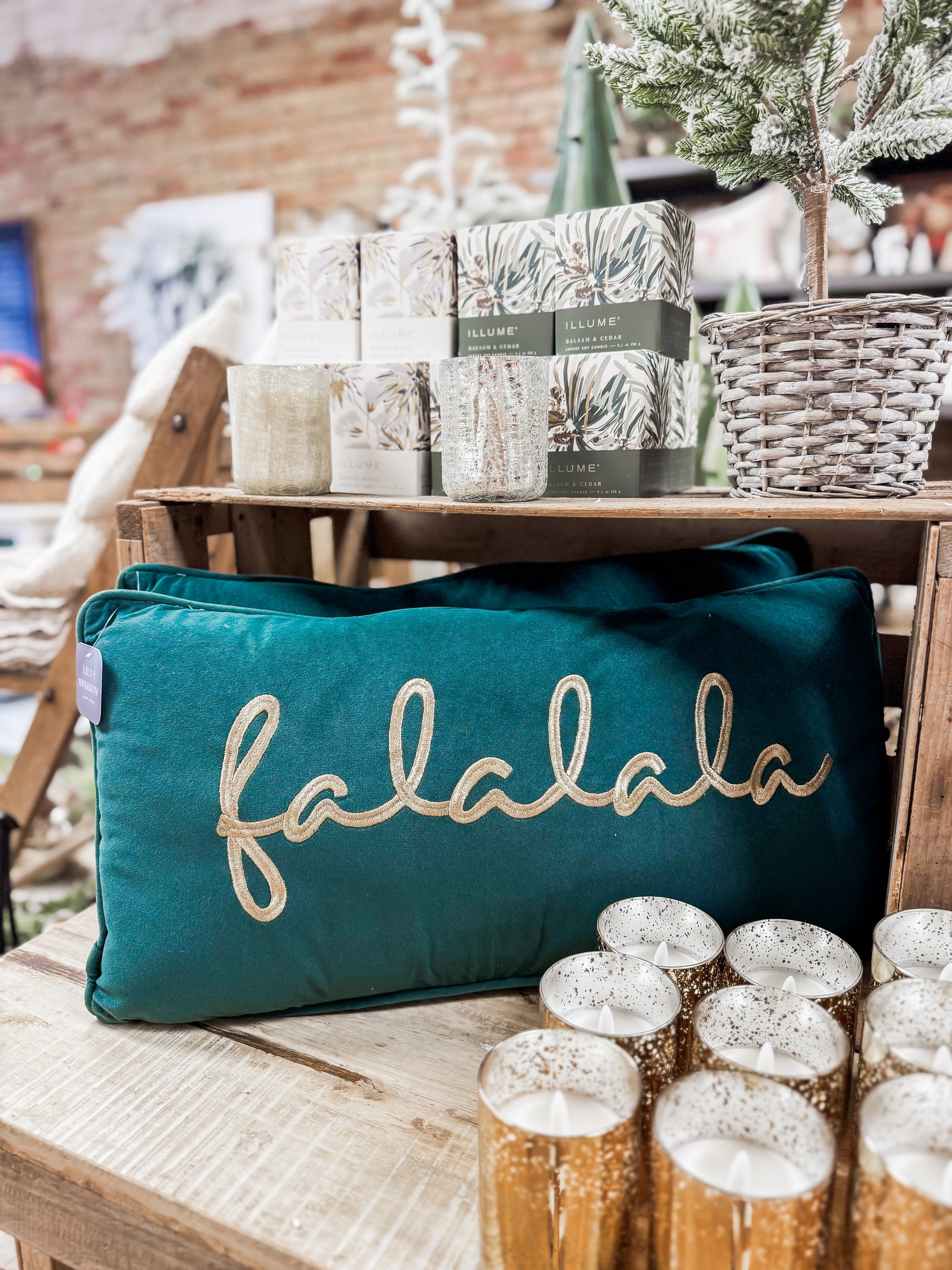 Lily & Sparrow – Lily and Sparrow